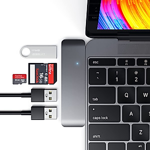 Satechi Aluminum Type-C USB 3.0 3-in-1 Combo Hub Adapter - 3 USB 3.0 Ports and Micro/SD Card Reader - Compatible with 2022 iPad Air M1, 2021 iPad Pro M1, 2020 MacBook Pro/Air M1 (Space Gray)