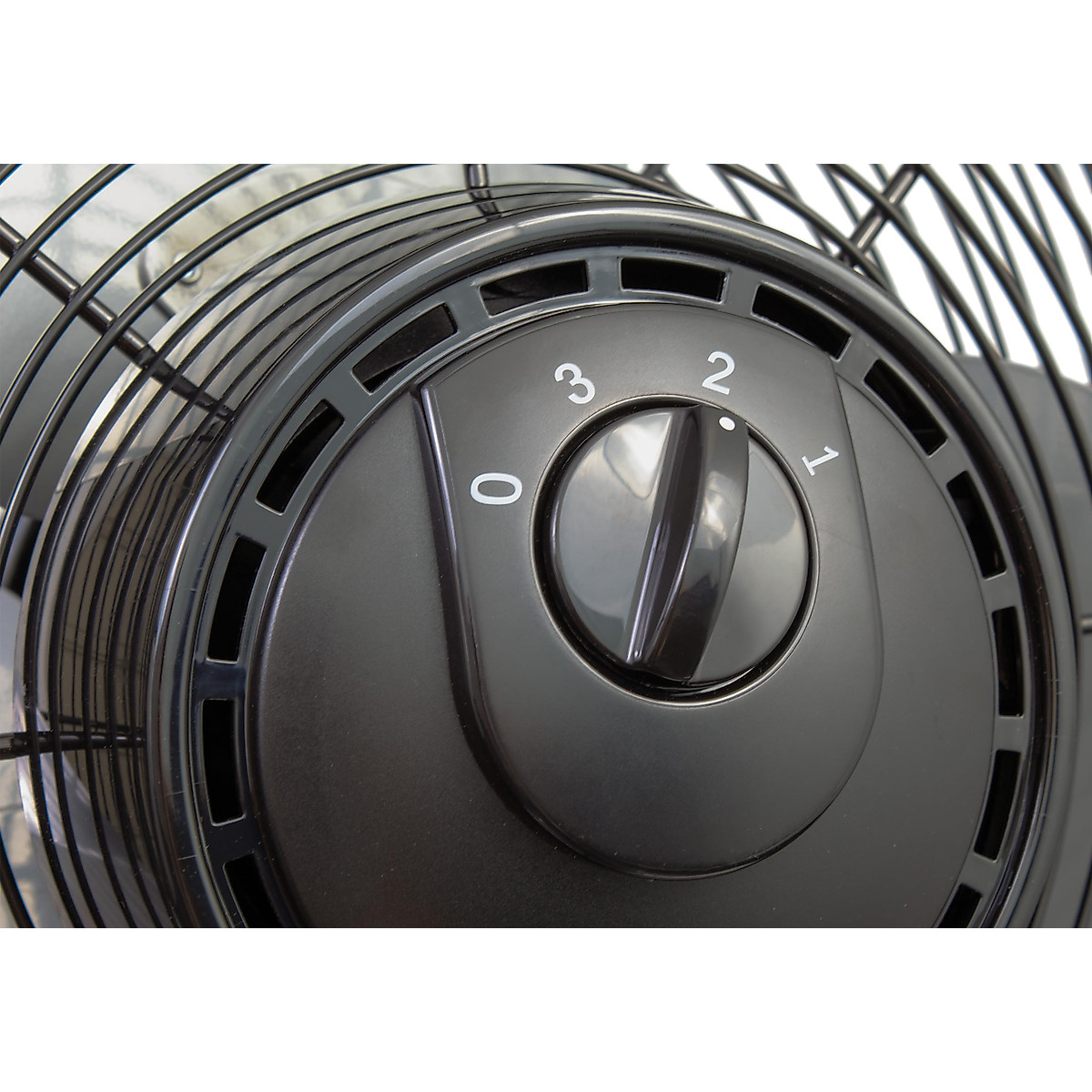 Air King 9218 18-Inch Pivoting Floor Fan