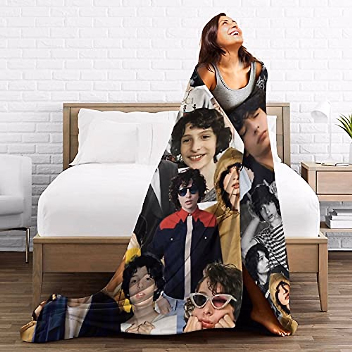 Finn Wolfhard Soft and Comfortable Warm Fleece Blanket for Sofa,Office Bed car Camp Couch Cozy Plush Throw Blankets Beach Blankets (50"x40")
