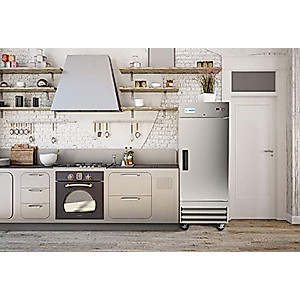 KoolMore 29" Stainless Steel Solid Door Commercial Reach-in Refrigerator Cooler - 19 cu. ft (RIR-1D-SS-19C)