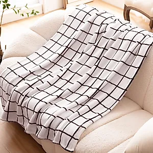 Bertte Fleece Throw Blanket Super Soft Cozy Warm Lightweight Throw for Sofa Couch Luxury Decorative Velvet Pattern Bed Blanket - 50"x 60", Black and White