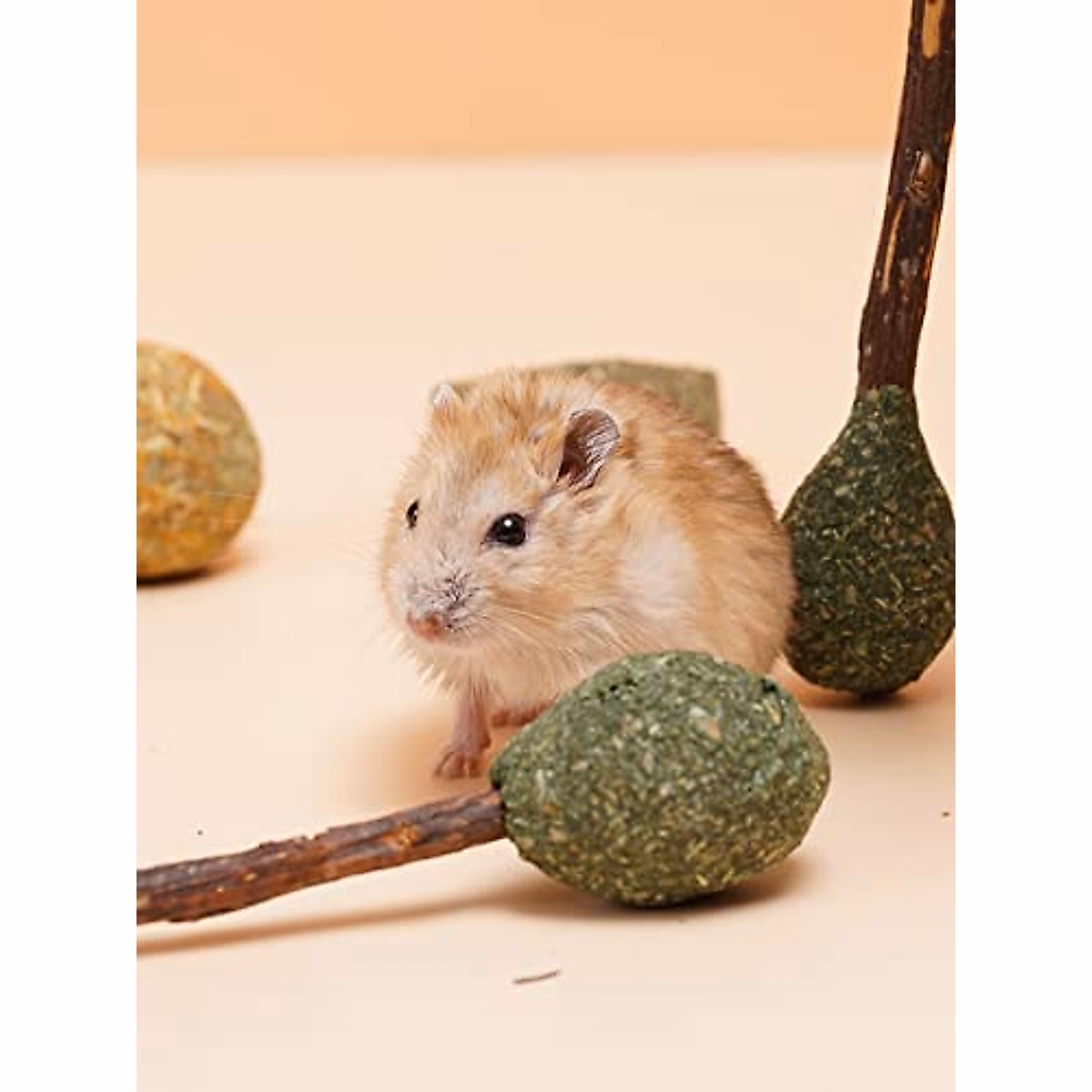 QWINEE 6pcs Hamster Chew Toy Set Small Animal Chewing Straw Cakes Balls and Lollipops for Rabbits Gerbils Rats Chinchillas Multicolor One Size