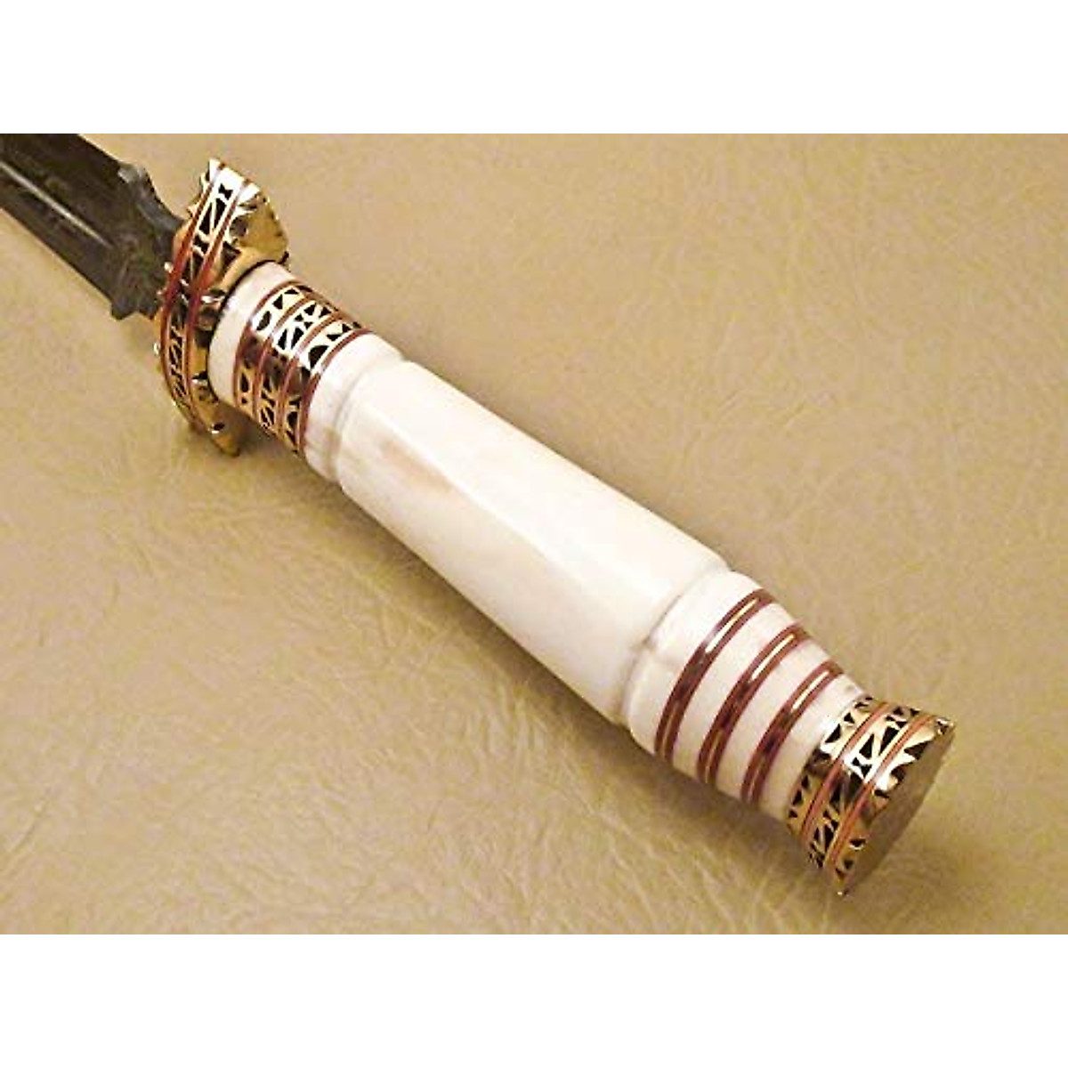 Skokie Knives Hand Made Damascus Steel Hunting Dagger Knife Handle Original Camel Bone with Perfect Grip