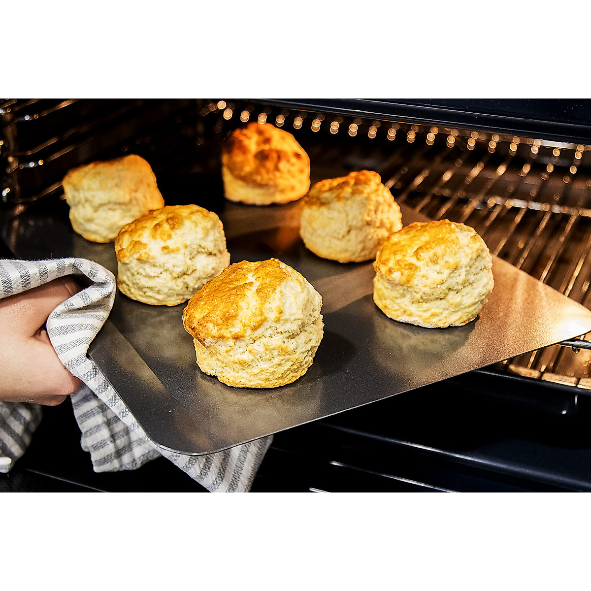 MasterClass KCMCHB4 Baking Sheet with PFOA Free Non Stick and Insulated Design, Heavy Duty Carbon Steel, 35 x 28 cm, Grey