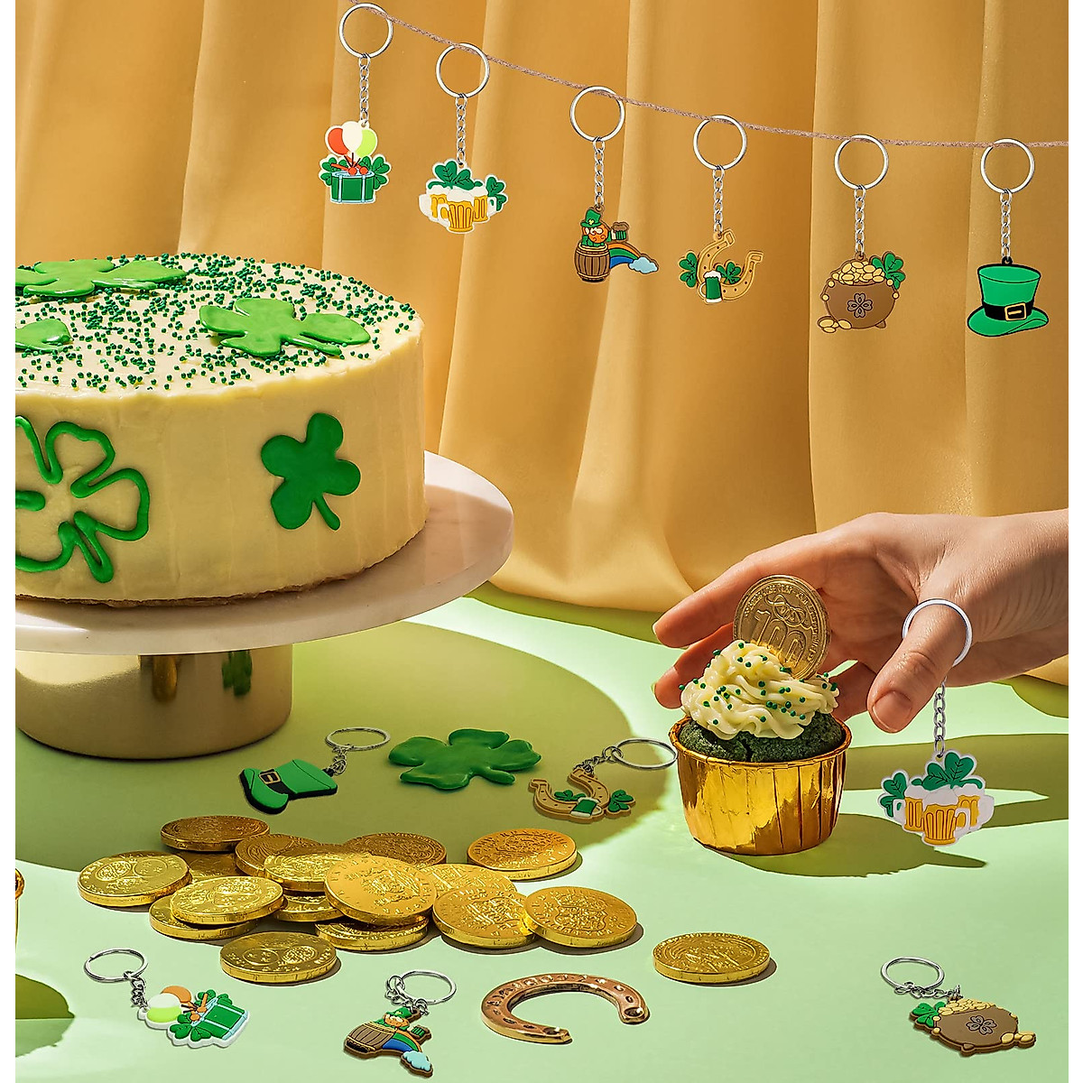 Jadive 36 Pieces St. Patrick's Day PVC Keychains Irish Festival Themed Party Decor Keychain for Kids Gnome, Shamrock, Beer, Irish, Horseshoes, Coins 9 Styles (Shamrock)