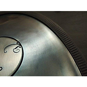 Tongue Hand Pan/RAV Vast 2 / D Celtic Minor / (in case) (Steel Drum/Hand Pan/Tank Drum)