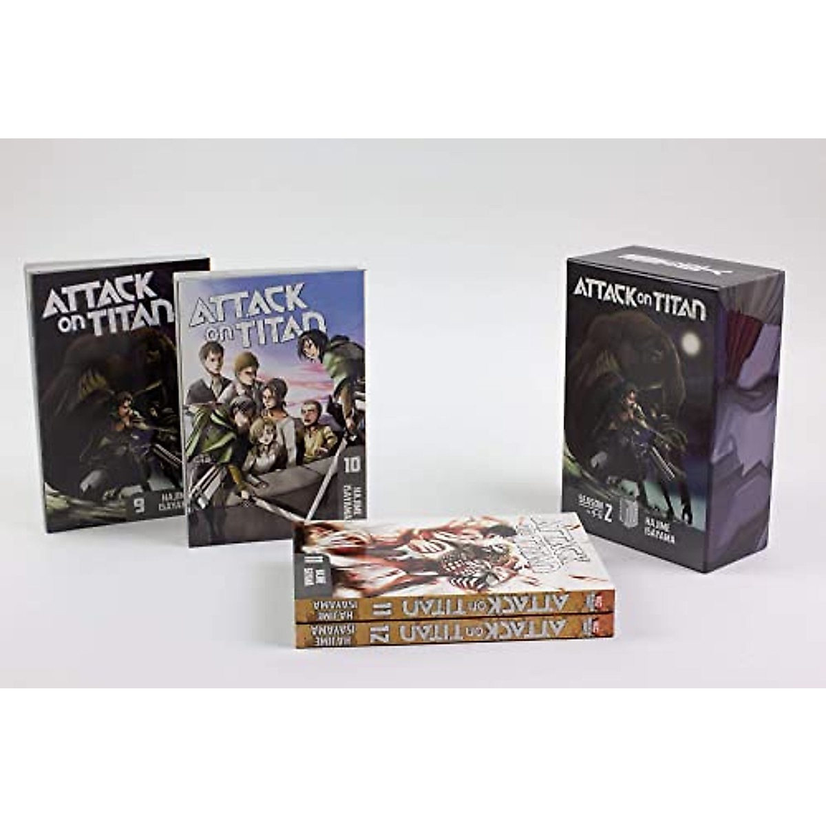 Attack on Titan Season 2 Manga Box Set (Attack on Titan Manga Box Sets)