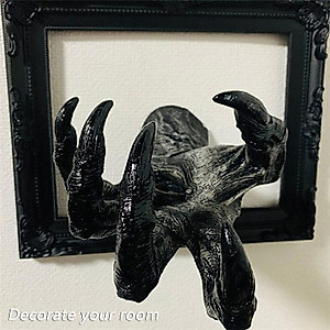 BAWAQAF, Witchs Demon Hand Statue Wall Hanging Ornament 3D Simulation Decorative Resin Art Open Hand Sculpture Statue Mythical Fantasy Home Decor,for Home Office Bar (Black)