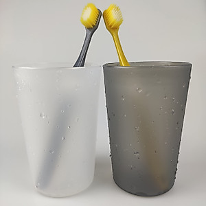 RabyLeo Simple Toothbrush Cup Household Washing Cup Couple Toothbrush Cup Large Capacity Cup (300 ml). (Translucent Black & White)