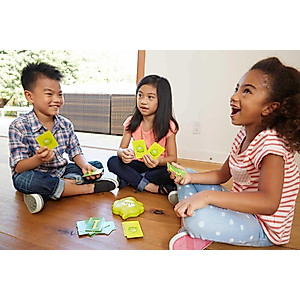 Mattel Games Gas Out for Kids, Family & Game Night, Hilarious Electronic Fart Sounds from a Plastic Gas Cloud