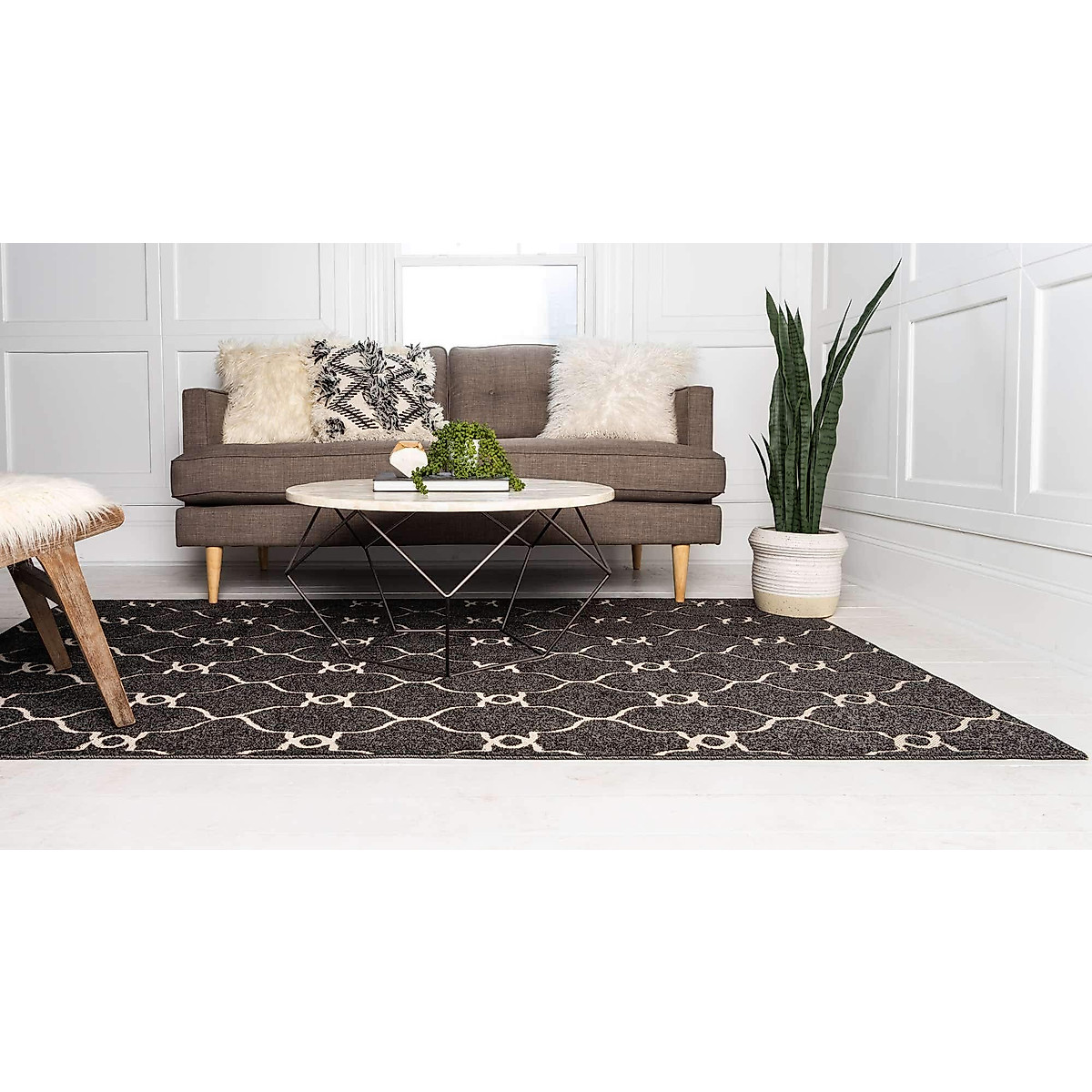 Unique Loom Outdoor Trellis Collection Area Rug - Columbus (9' x 12' 2" Rectangle, Black/ Ivory)