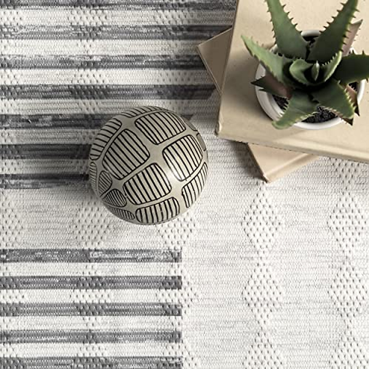 nuLOOM FAE Geometric Shapes Machine Washable Area Rug, 8' x 10', Beige