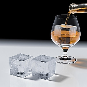 Bangp Large Ice Cube Trays with Lids 2 Pack,Silicone Ice Trays for Freezer,Easy Release Silicone Ice Cube Tray,8 Big Square Ice Cubes per Tray Ideal for Cocktails,Whiskey,Soups and Frozen Treats
