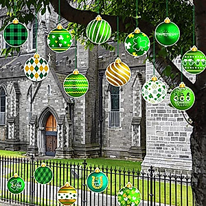 16 Pieces Large Outdoor St. Patrick's Day Decorations for Tree St.Patrick's Day Ornaments Double-Sided Lawn Decor Yard Shamrock Hanging Ornaments Plastic Holiday Tree Decor
