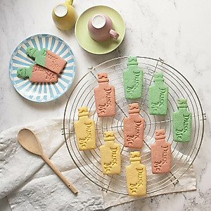 Eat Me Cake Alice In Wonderland Crazy Teapot Drink Me Treat Dessert Quotes Mad Cutter Cookie 2024 Cookie Molds With Good Wishes (Color : 3pcs)