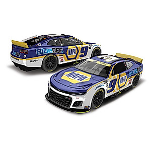 Lionel Racing Chase Elliott 2022 NAPA/BlueDef Diecast Car 1:64 Scale