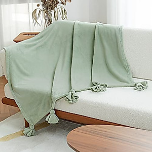 Amélie Home Fleece Throw Blankets with Knot Fringe,Sage Green,50"x60"
