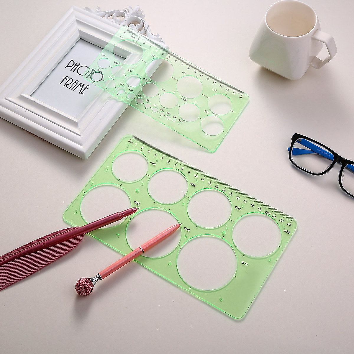 Circle Template 3 Pieces Plastic Circle and Oval Templates Measuring Templates Rulers Digital Drawing for Office and School Building Formwork Drawings Templates (Clear Green)