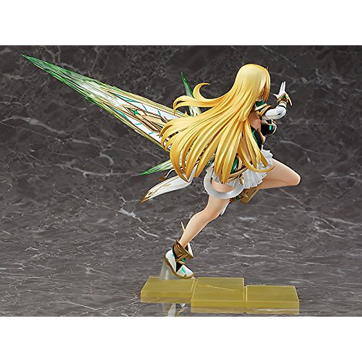 Good Smile Xenoblade Chronicles 2: Mythra 1:7 Scale PVC Figure, Multicolor