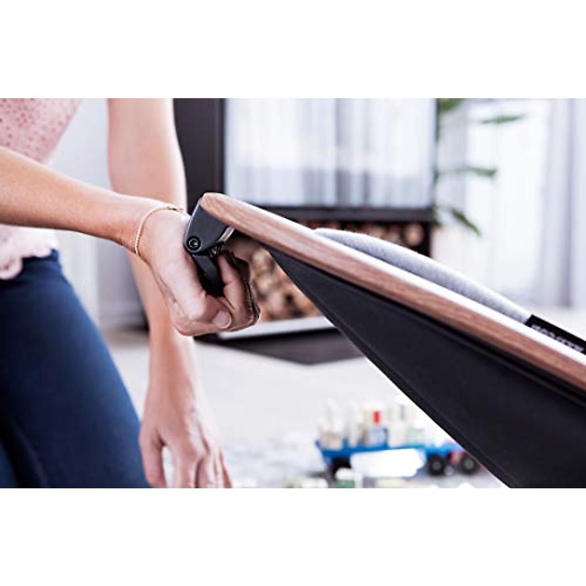 Maxi-Cosi Kori 2-in-1 Rocker, 2 Modes of use with Rocker and Stationary Options, Essential Grey