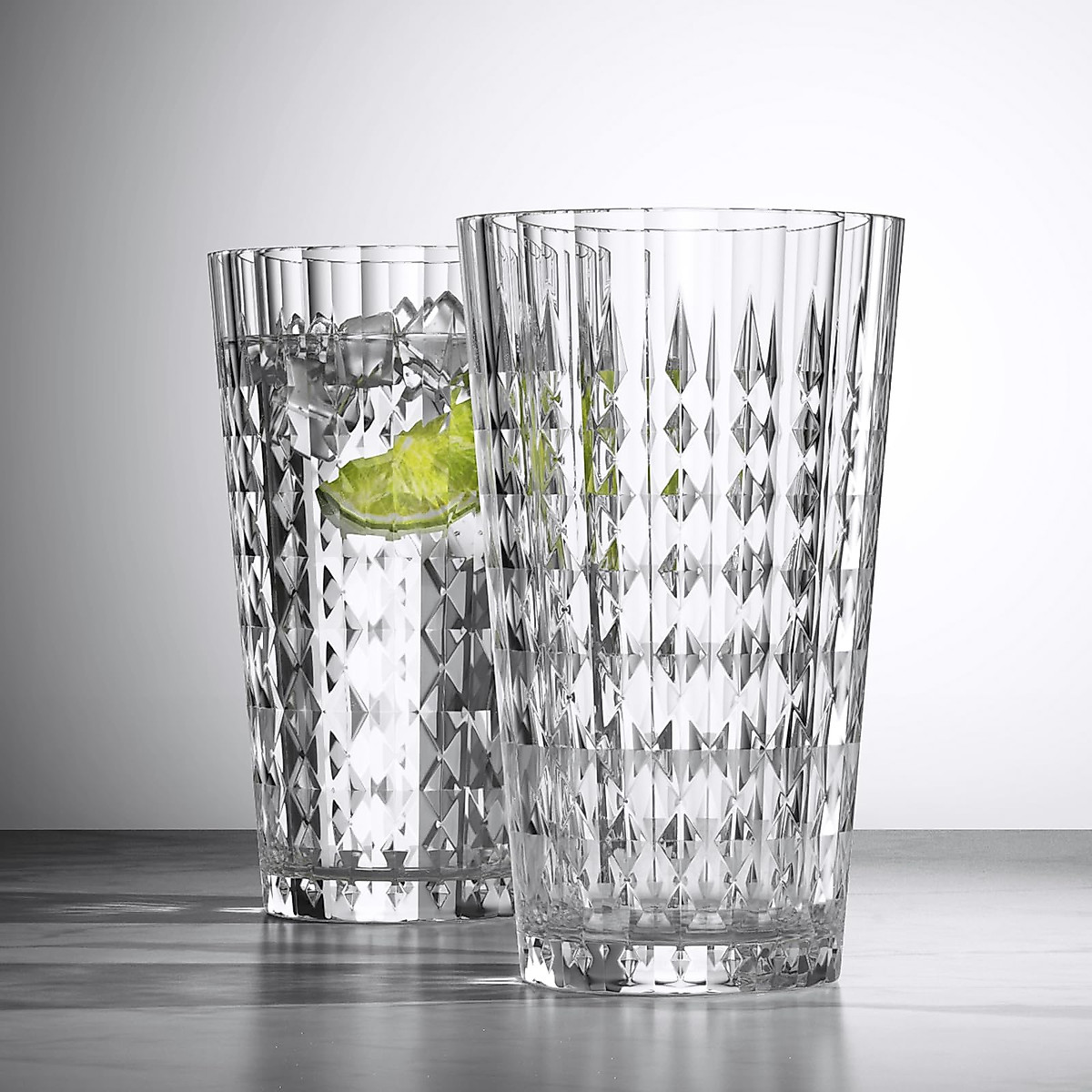 BELLAFORTE Shatterproof Acrylic Tall Tumbler, Set of 4, 19oz - Bondi Beach Stackable Drinking Glasses - Unbreakable Plastic Drinking Glasses for Party, Gifting - BPA Free - Dishwasher Safe - Clear