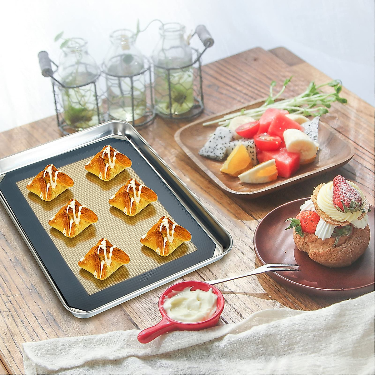 Baking Sheet with Silicone Mat Set, Yododo Set of 4 (2 Sheets + 2 Mats), Stainless Steel Cookie Sheet Baking Pan Tray with Silicone Mat, Non Toxic & Heavy Duty & Easy Clean - Size of 12 inch