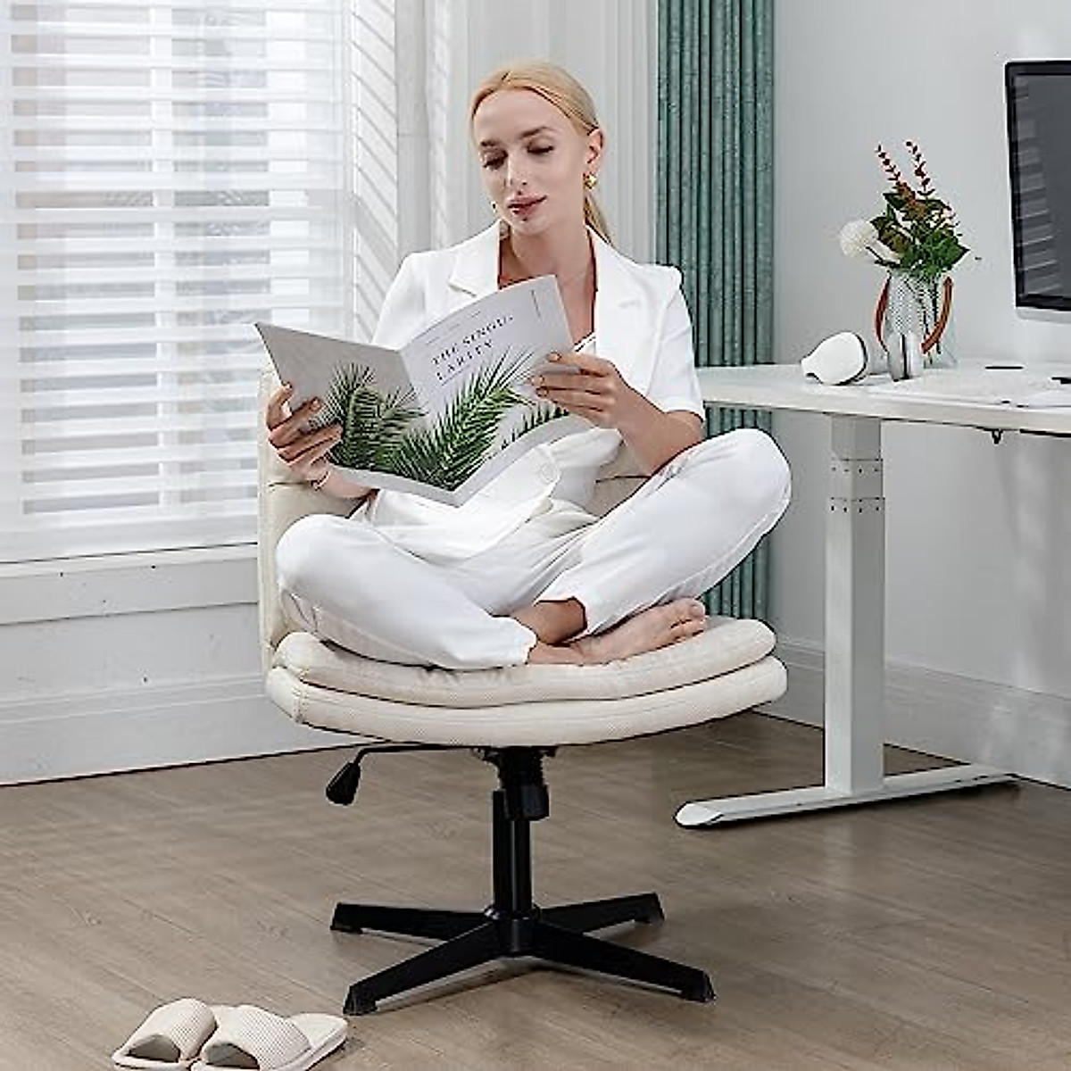 X-VOLSPORT Swivel Chair Small Office Chair Armless for Living Room Home Office Desk Chair No Wheels Linen Fabric Padded Height Adjustable Computer Chair Vanity Chairs Beige