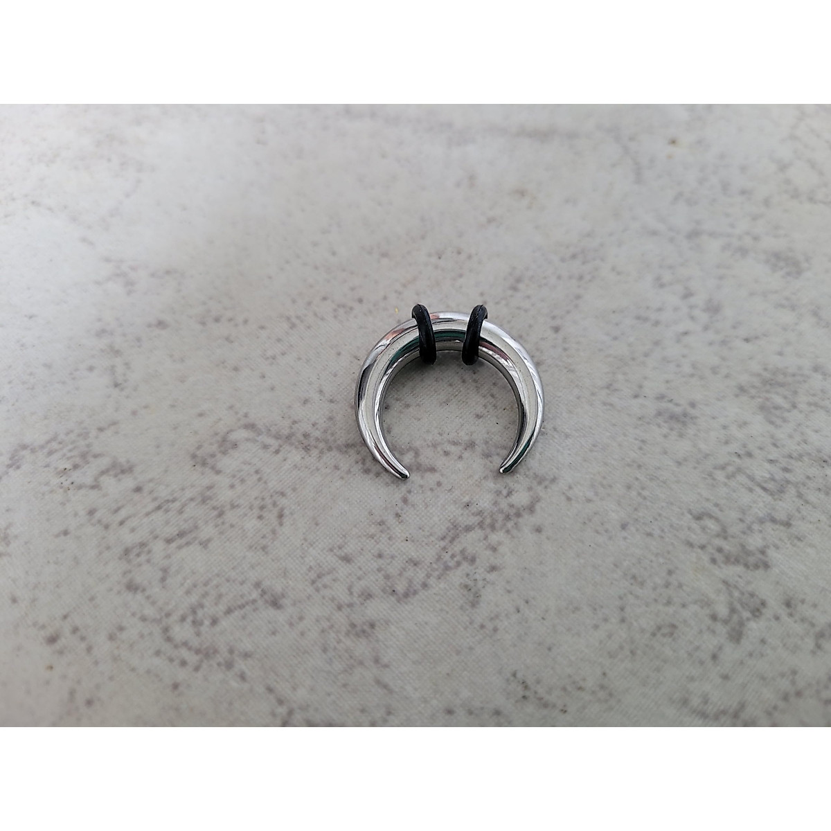 Zaya Body Jewelry 8g 10g 12g 14g Steel Pinchers for Ears Septum Horseshoe Gauges