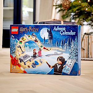 LEGO Harry Potter 2020 Advent Calendar 75981, Collectible Toys from The Hogwarts Yule Ball, Harry Potter and The Goblet of Fire and More, Great Christmas or Birthday Calendar Gift (335 Pieces)