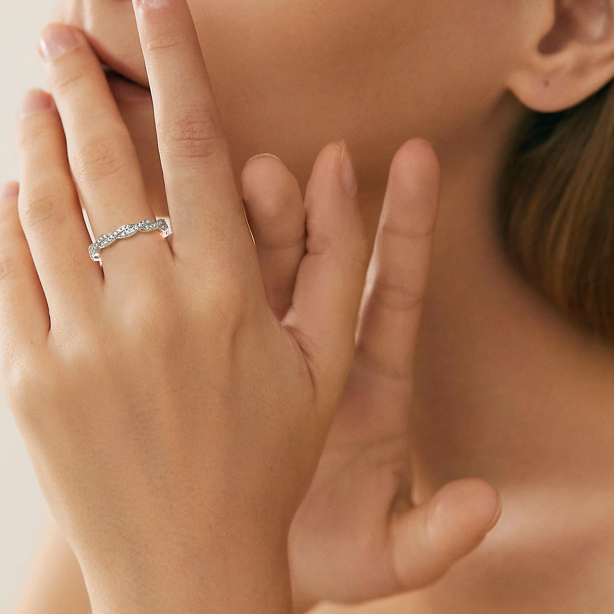 SILVERNANA Sterling Silver Moissanite Wedding Band for Women 0.4ct Moissanite Diamond Eternity Wedding Ring Twisted Vine Stackable Ring Size 7