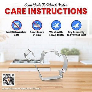 Watering Can Cookie Cutter 4.25 Inch - Made in the USA – Foose Cookie Cutters Tin Plated Steel Watering Can Cookie Mold