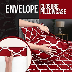 Utopia Bedding King Sheet Set, Soft Microfiber 4 Piece Bed Sheets with 16" Deep Pocket - Easy Care Brushed Microfiber (Quatrefoil - Burgundy)