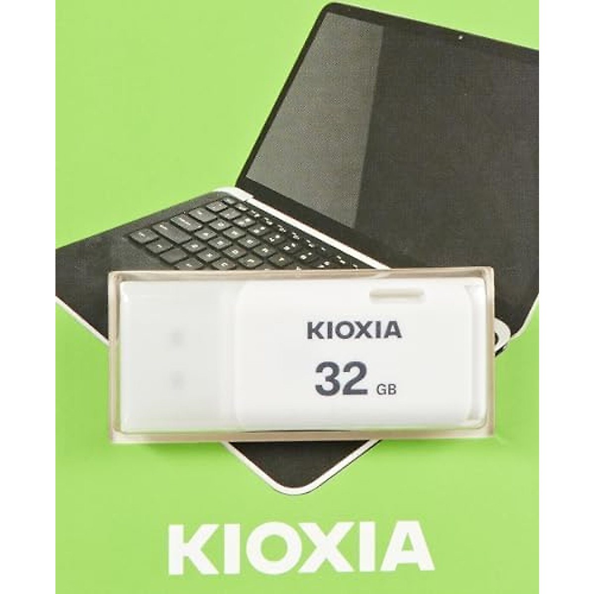 Kioxia USB Flash Drive 32 GB USB 2.0 TransMemory U202 LU202W032GG4 White