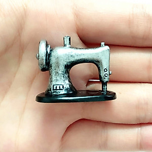 SIX VANKA 25pcs Miniature Resin Retro Home Appliances Decoration Sets Cameras Telephone Photo Props DIY Pretend Play Doll House