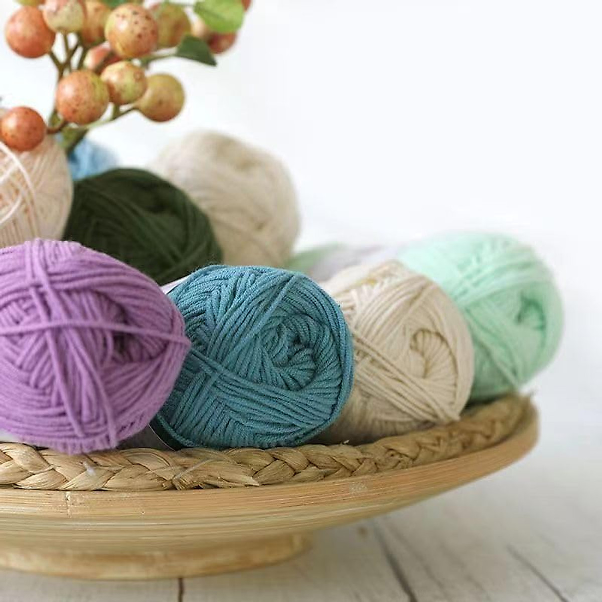 4 Combed Cotton Soft Wool Balls Acrylic Cotton Hand-Woven Cotton Yarn The Thread of a Sweater Each Ball Weighs 50 Grams 120 Meters Long and with Needle bar and Crochet (6 Balls Cyan Blue)