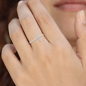 ARAIYA FINE JEWELRY 925 Sterling Silver Round-shape Diamond Cross Band Ring (1/6 cttw, I-J Color, I2-I3 Clarity), Size 8.5