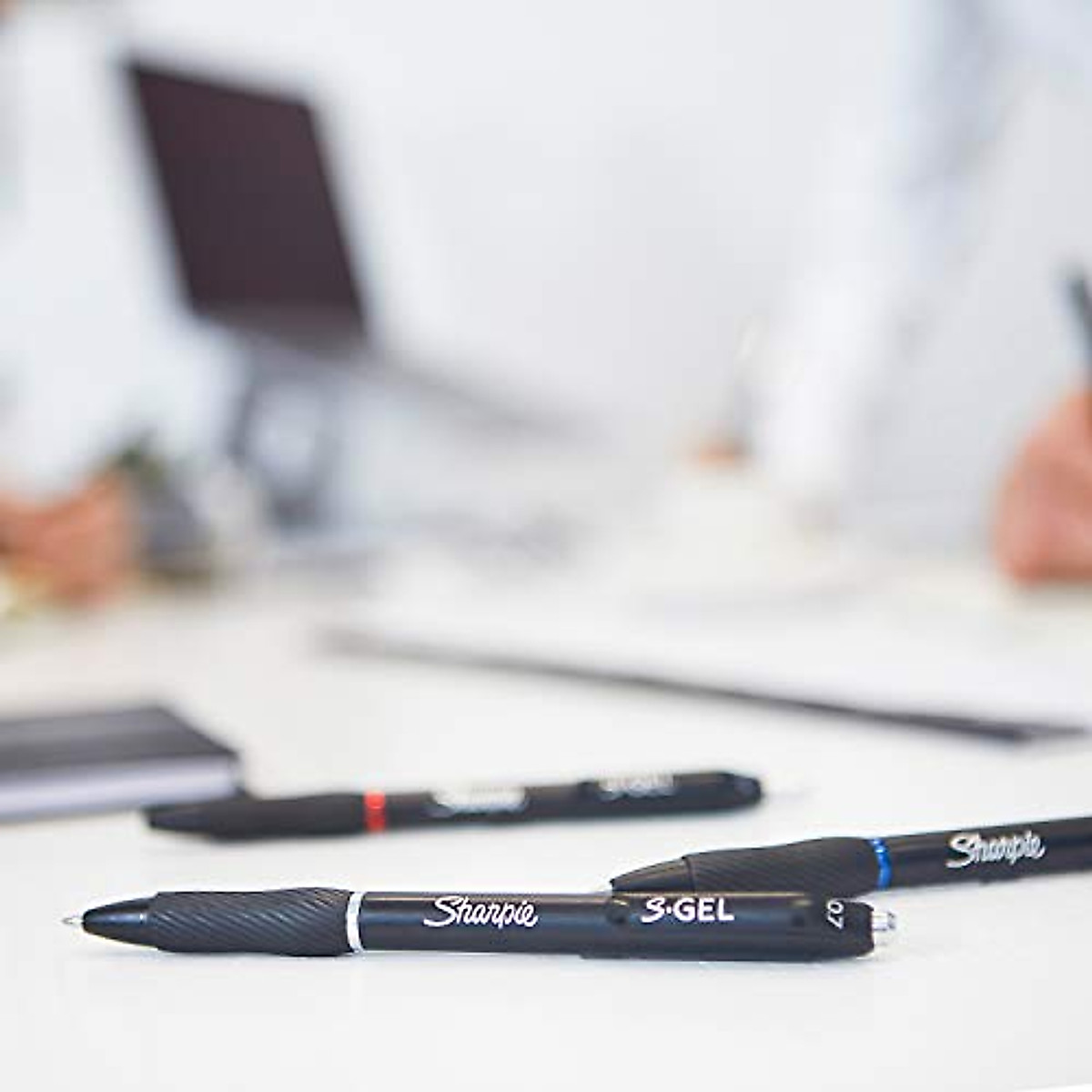 SHARPIE S-Gel | Gel Pens | Medium Point (0.7mm) | Black Ink | 12 Count