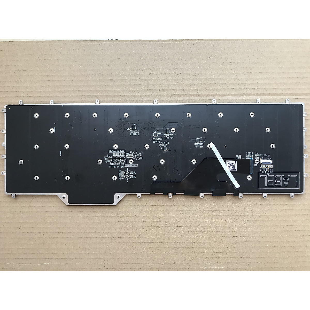 Original New for Dell Alienware m17 R3 17.3 inch FHD Gaming Laptop Per-Key RGB Keyboard Backlit US White