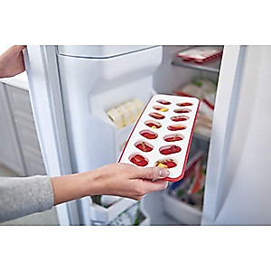 Rubbermaid Silicone Ice Cube Tray, Easy Release and Flexible, 14 Ice Cubes, 4 Trays, Red
