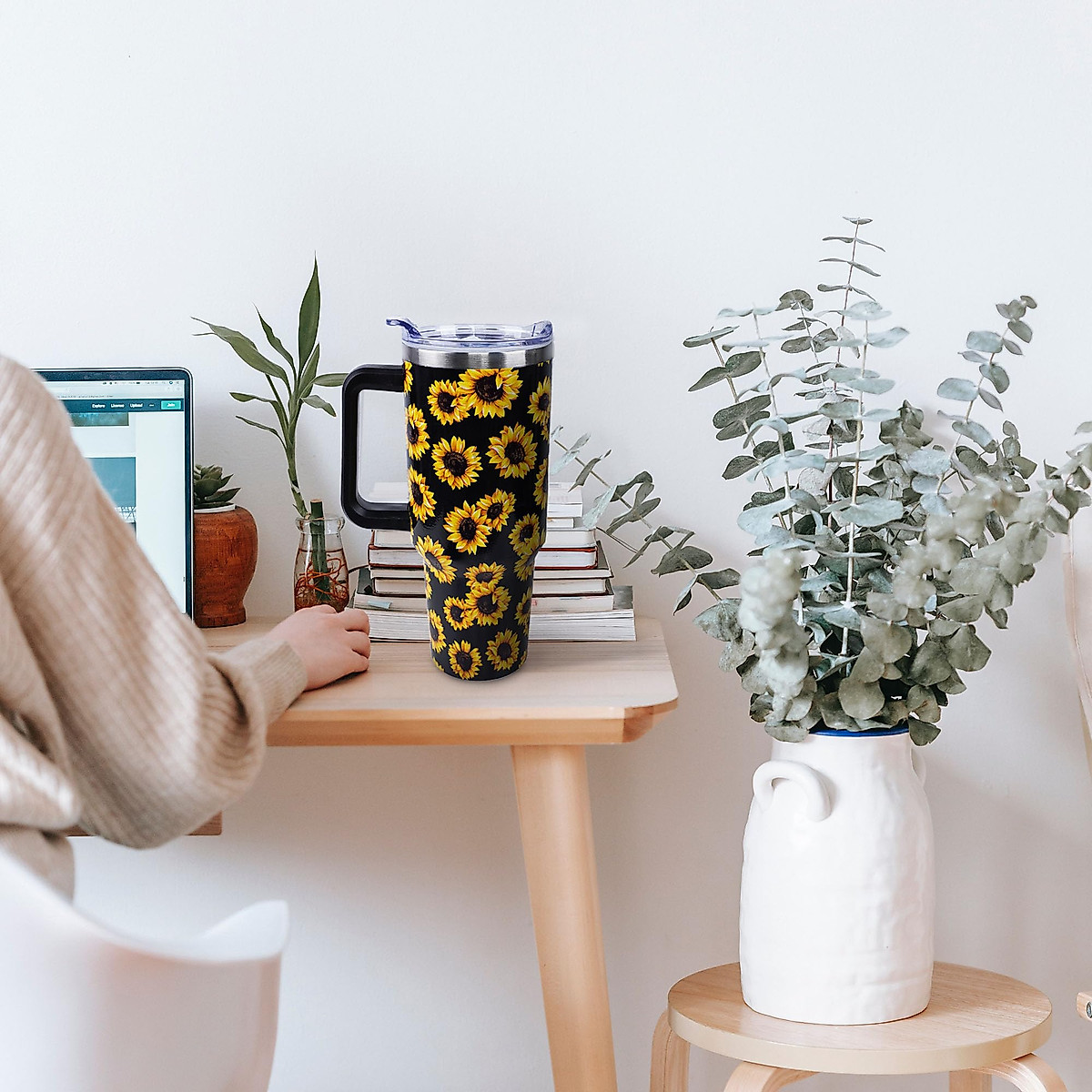 PERRIFIC Sunflower Tumbler 40 oz Tumbler with Handle and Straw Lid Leak Proof - Sunflower Coffee Mug Travel Cup Insulated for Hot Cold Ice Drink - Mother's Day Birthday Sunflower Gifts for Women Cup