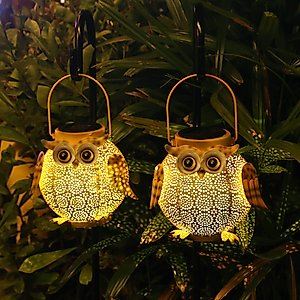 2 Packs Solar Lantern - Outdoor Hanging Lights Green Decorative Garden Lights Waterproof Metal Lanterns for Yard Table Patio Lawn