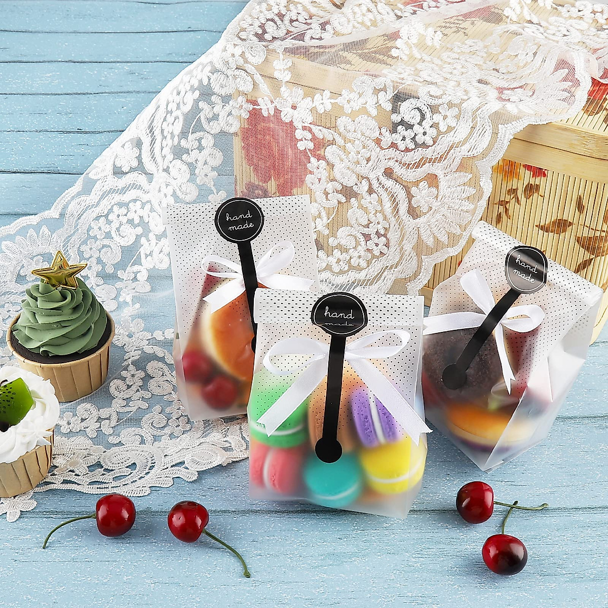 Vasdoo Cookie Bags Treat Bags, Cellophane Bags for Cookies, Candy, Bakery Packaging with Stickers and Ribbon for Gift Giving (3.5''x8.8'', 100 Pcs)