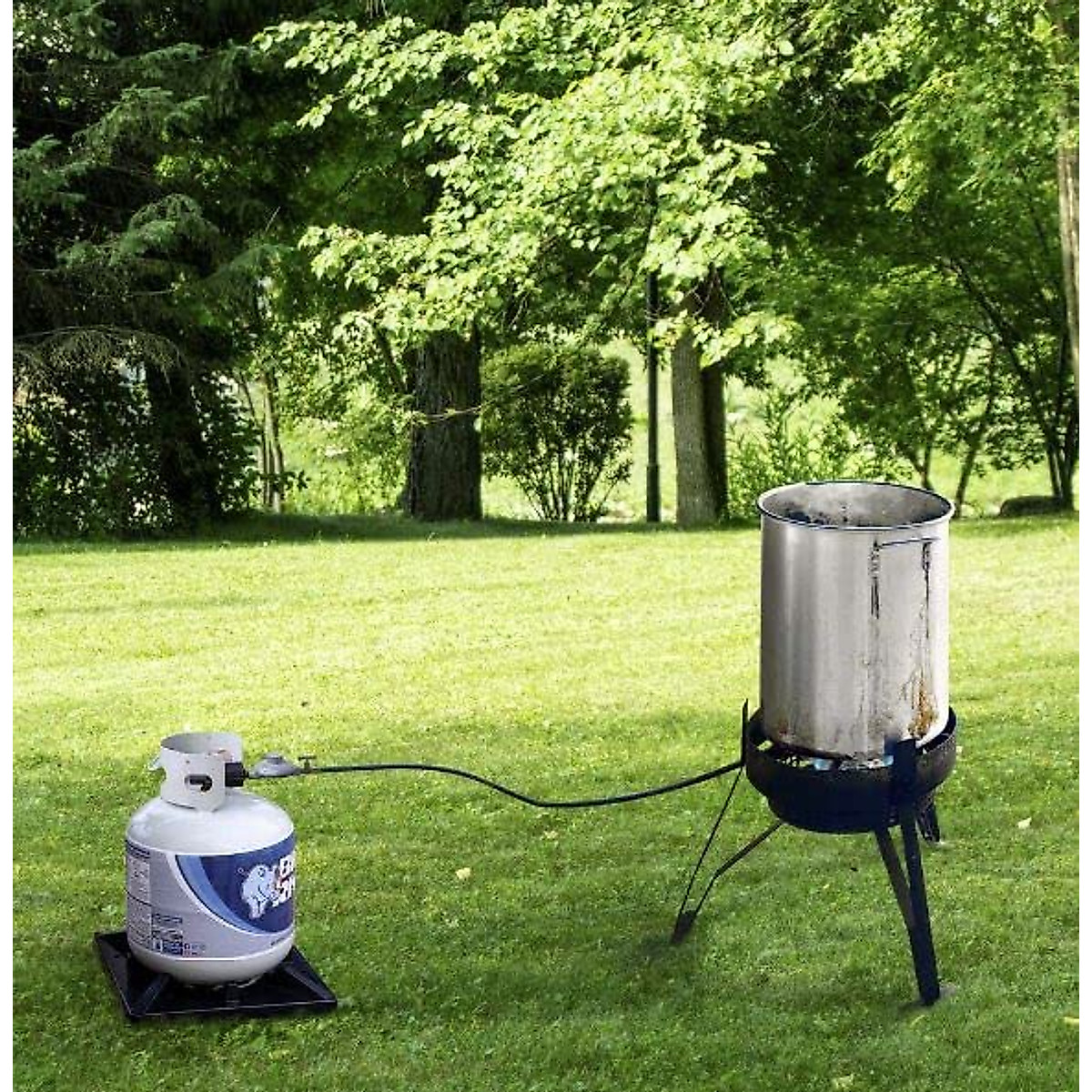 Mr. Bar-B-Q Propane Tank Holder and Stabilizer, Prevents Rust Rings, Grounds Your Tank on All Surfaces, 40406YGD