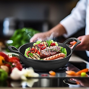 Nuogo 6 Sets Mini Cast Iron Skillet Mini Cast Iron Plates Skillet with Wooden Base Small Round Cast Iron Pan Fajita Cast Iron Plate Cast Iron Pot for Cooking Christmas Party(6.3 Inches)