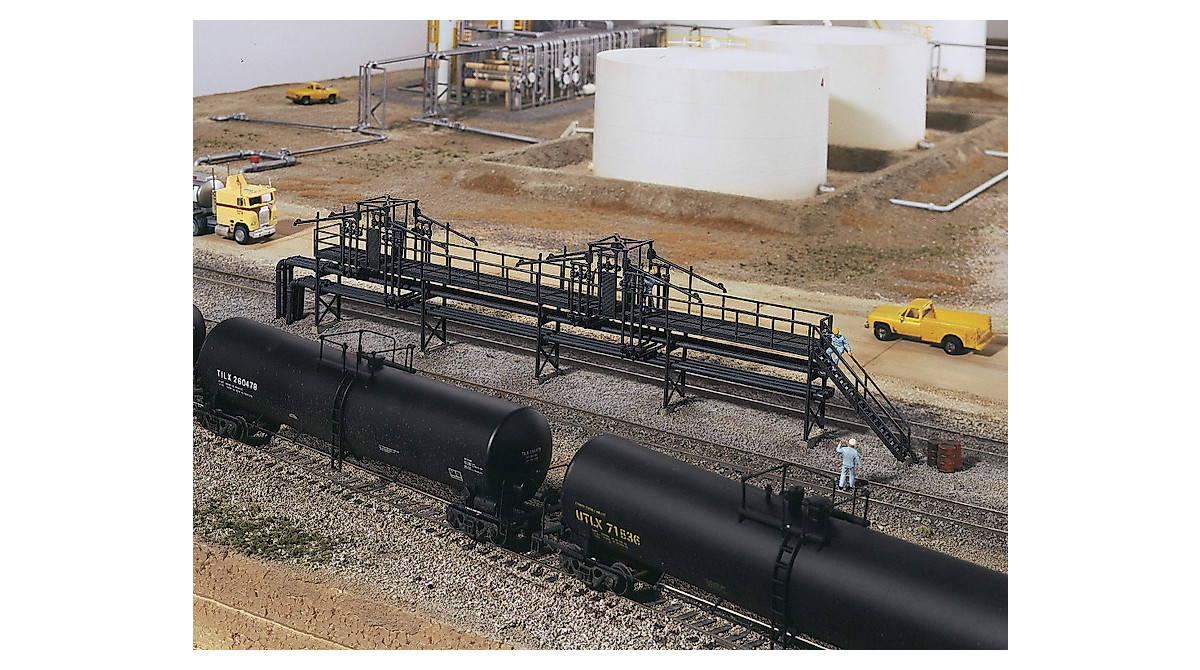 Walthers Cornerstone HO Scale Oil Loading Platform Kit