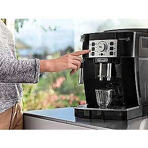 De'Longhi Magnifica S ECAM22.110.B, Coffee Maker with with Milk Frother, Automatic Espresso Machine with 2 Hot Coffee Drinks Recipes, Soft-Touch Control Panel, 1450W, Black