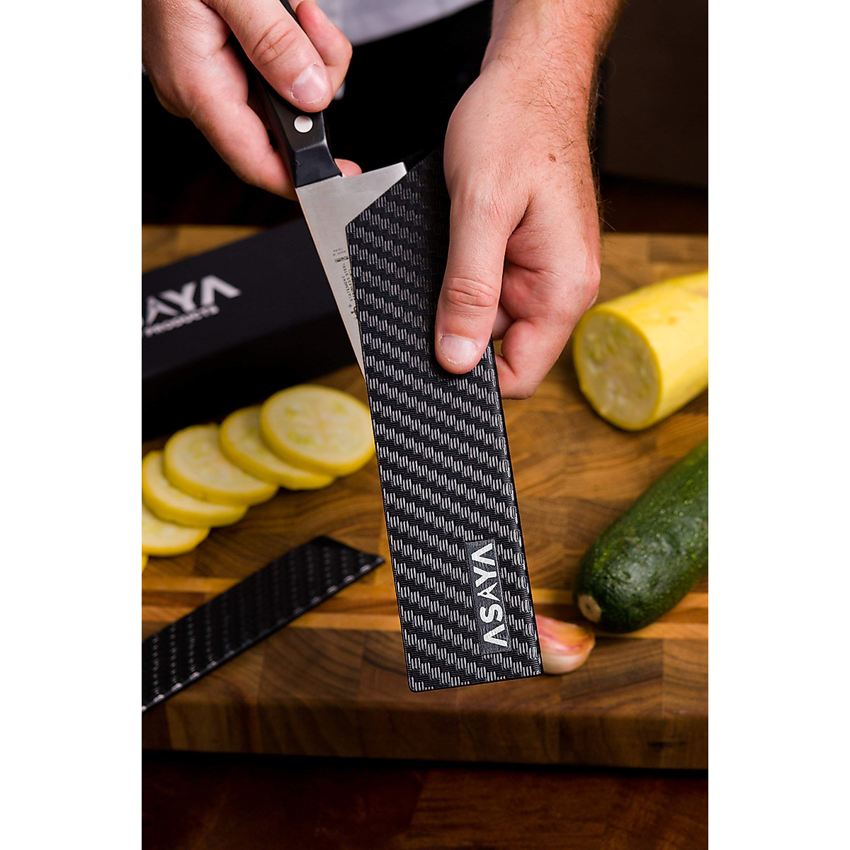 Asaya Professional Knife Edge Guards - 6 Piece Universal Blade Covers - Extra Strength, ABS Plastic and BPA-Free Felt Lining, non-Toxic and Food Safe - Knives Not Included