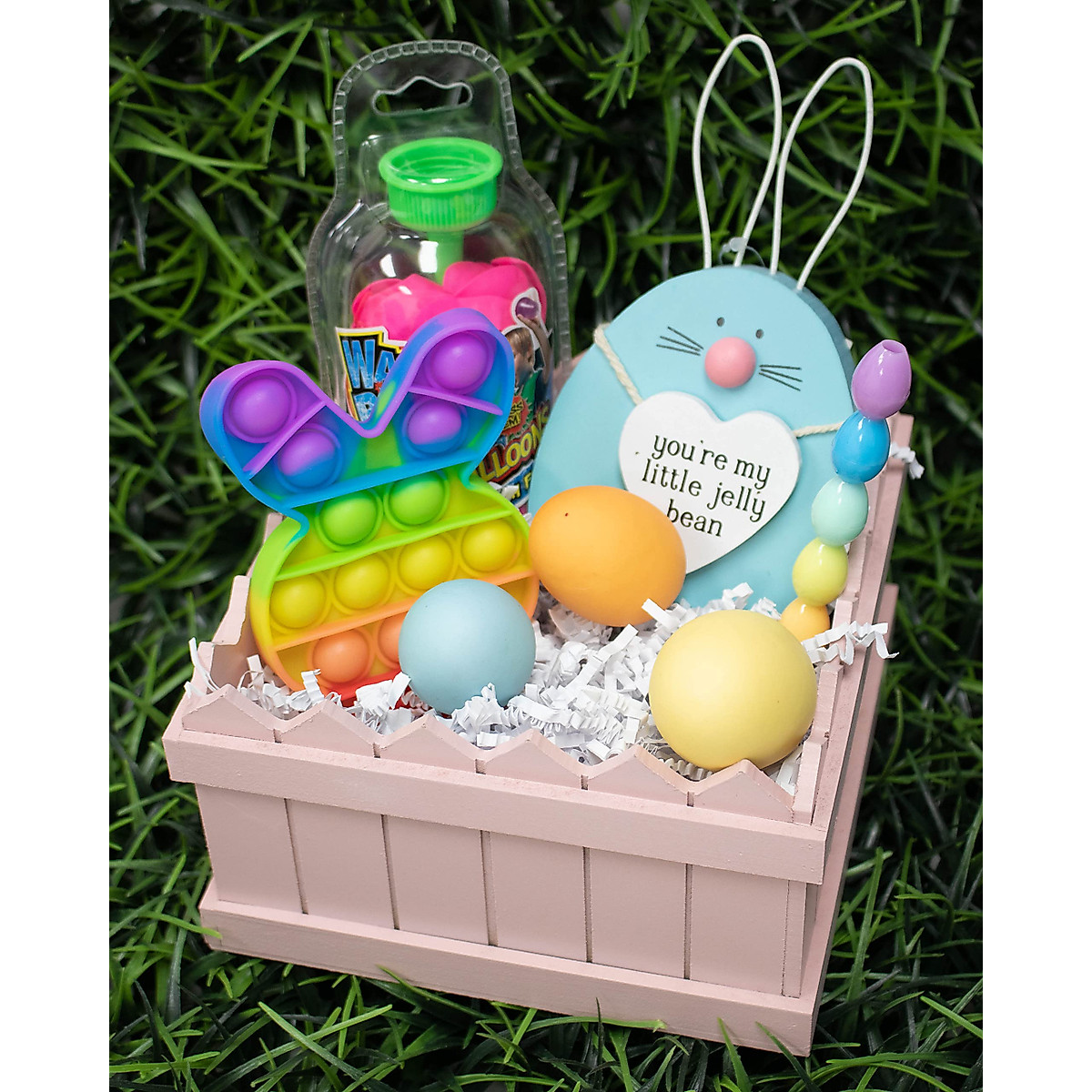 MagicWater Supply Crinkle Cut Paper Shred Filler (1/2 LB) for Gift Wrapping & Basket Filling - White