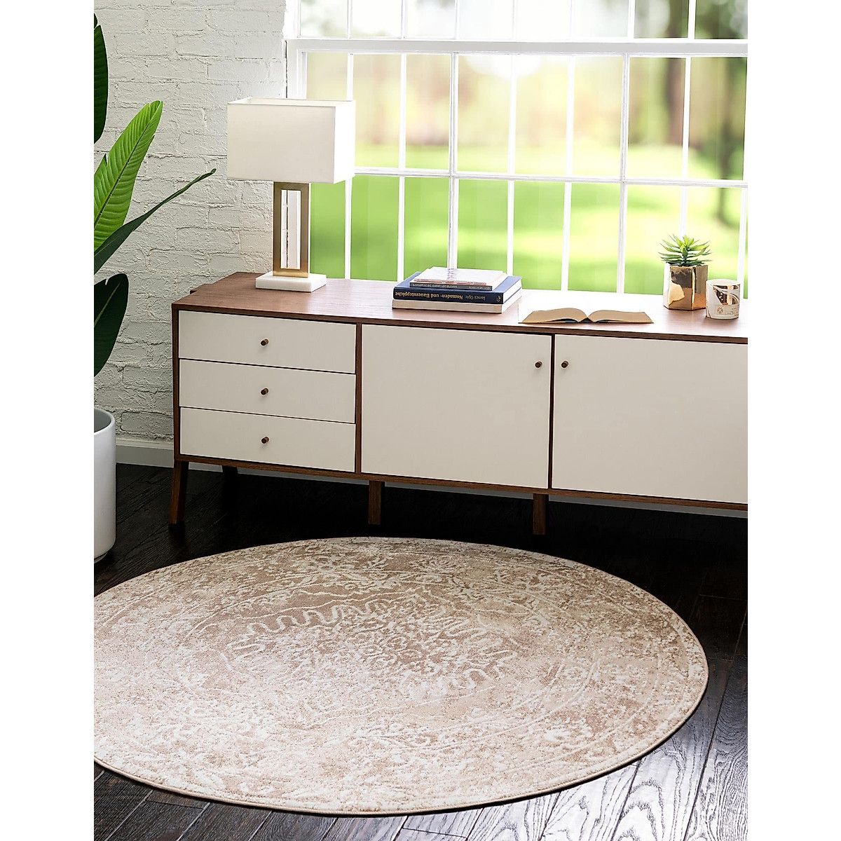 Rugs.com Oxford Collection Rug – 7' Round Beige Low Rug Perfect for Kitchens, Dining Rooms