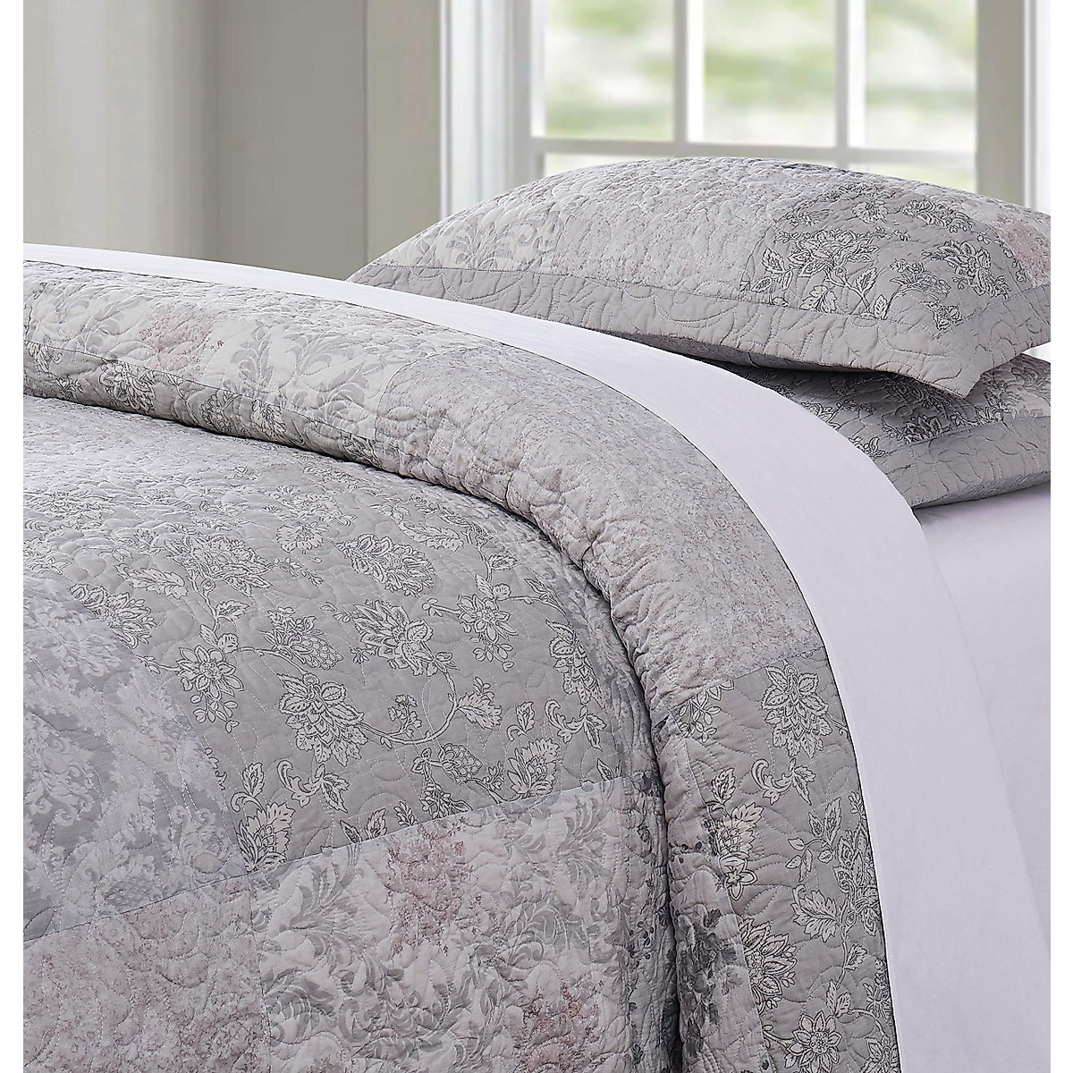 Cottage Classics Quilt Set Brigette Modern Floral Print, Full/Queen, Grey